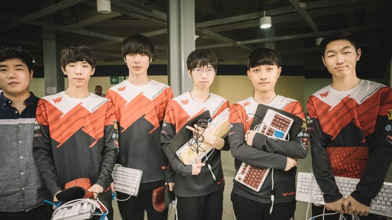 Team and Player Profiles: LPL - 2017 LoL World Championship - SAMURAI GAMERS